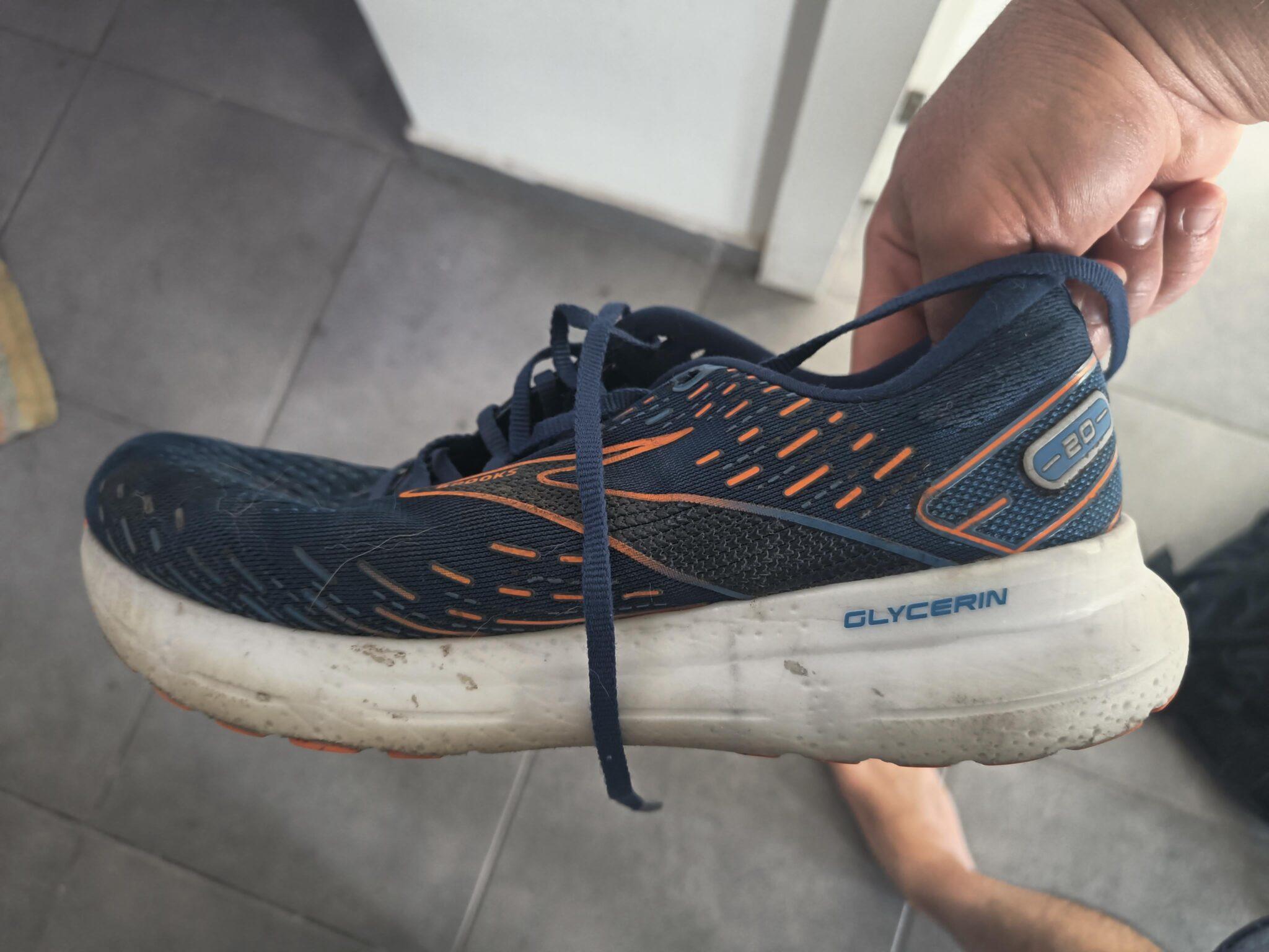 Are Brooks Sneakers Machine Washable: Ultimate Cleaning Guide - My ...